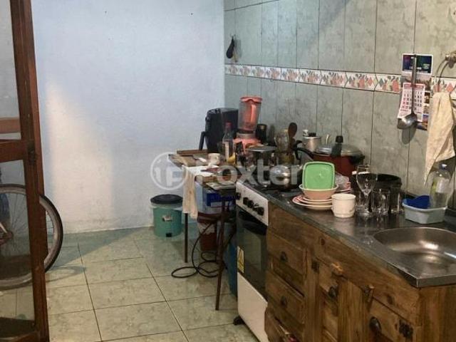 Casa em Condomínio, 2 dormitórios, 78.95 m², em Morro Santana