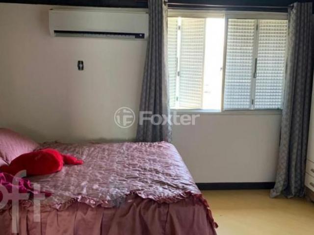 Casa em Condomínio, 2 dormitórios, 79 m², em Humaitá