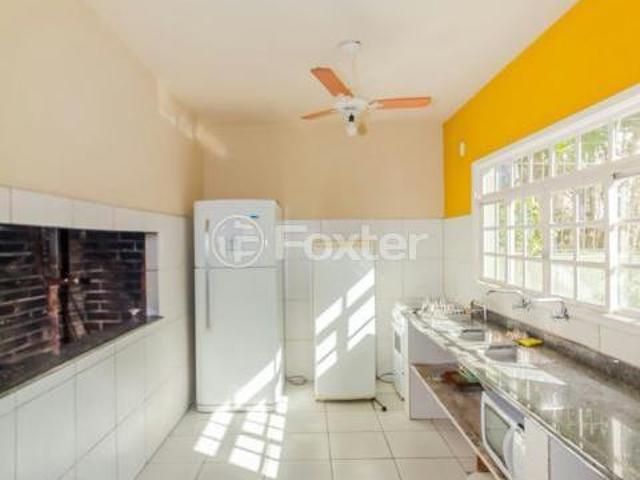 Casa em Condomínio, 2 dormitórios, 79 m², em Tristeza