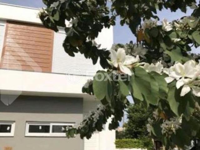Casa em Condomínio, 2 dormitórios, 80 m², em Hípica