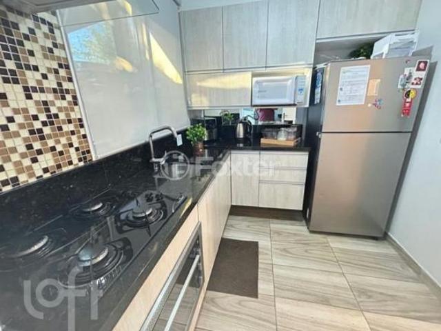 Casa em Condomínio, 2 dormitórios, 90.4 m², em Igara