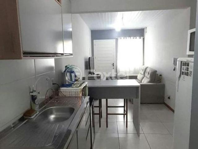 Casa em Condomínio, 2 dormitórios, 95.4 m², em Feitoria