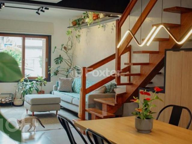 Casa em Condomínio, 2 dormitórios, 106.08 m², em Teresópolis