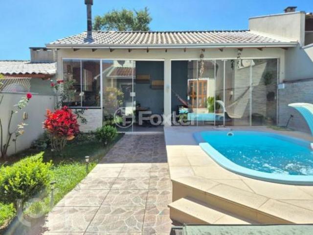 Casa em Condomínio, 2 dormitórios, 110 m², em Belém Velho