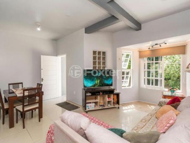 Casa em Condomínio, 2 dormitórios, 114 m², em Vila Nova