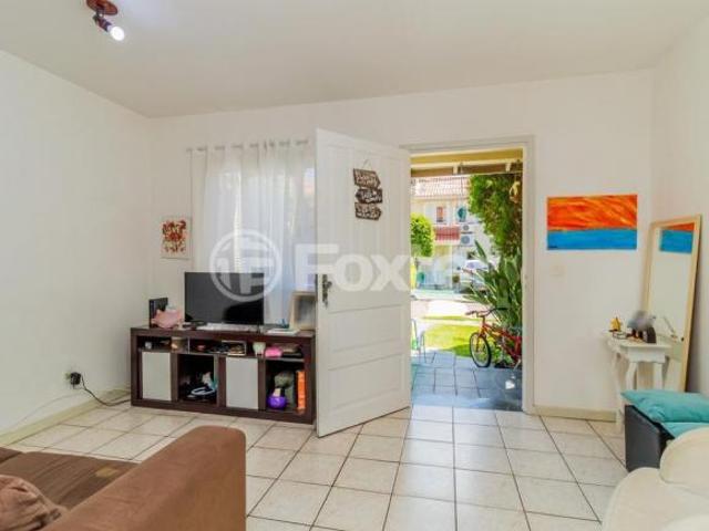 Casa em Condomínio, 2 dormitórios, 126.22 m², em Vila Nova