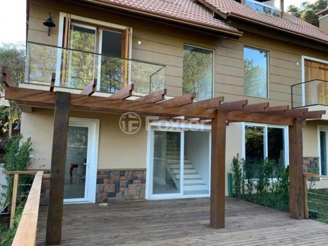 Casa em Condomínio, 2 dormitórios, 130 m², em Laje de Pedra