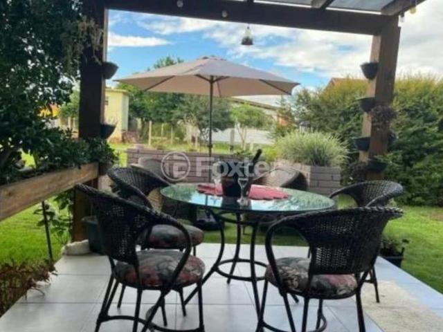 Casa em Condomínio, 2 dormitórios, 160 m², em Morro Grande