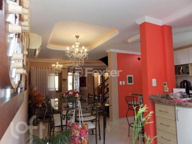 Casa em Condomínio, 2 dormitórios, 212 m², em Hípica