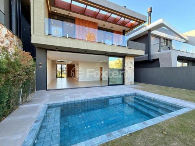 Casa em Condomínio, 2 dormitórios, 219 m², em Remanso