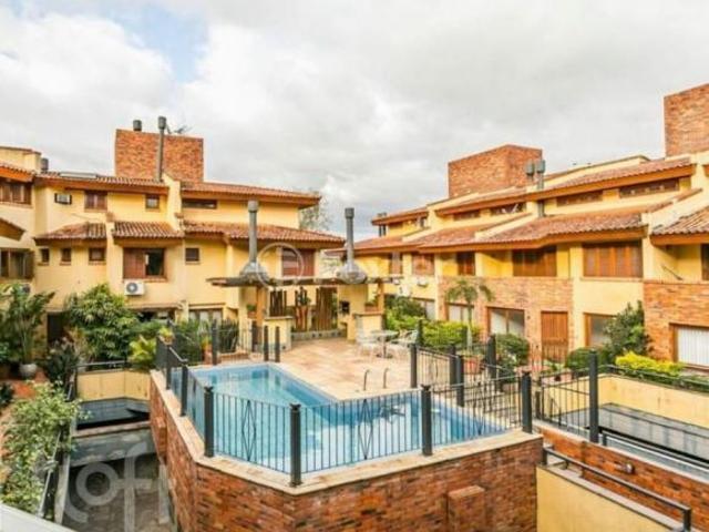 Casa em Condomínio, 2 dormitórios, 220 m², em Boa Vista