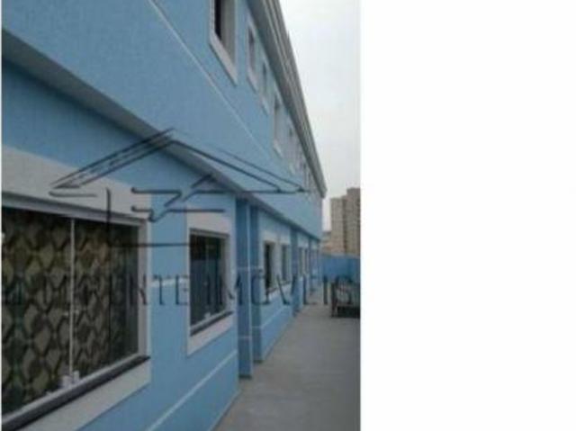 CASA EM CONDOMÍNIO 2 DORMITÓRIOS 2 SUÍTE 3 WC 2 VAGAS NA VILA TALARICO !