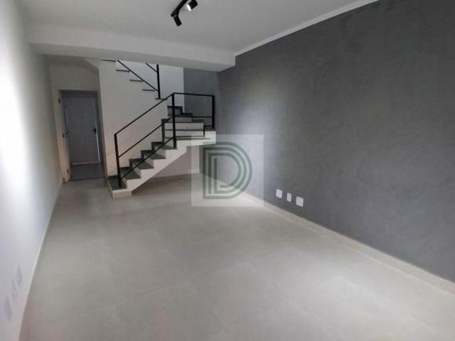 Casa em condomínio 2 dormitórios | 2 vagas | Reformada | Região Granja Viana