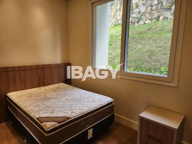 Casa em Condominio 2 Quartos Cacupé 200m²
