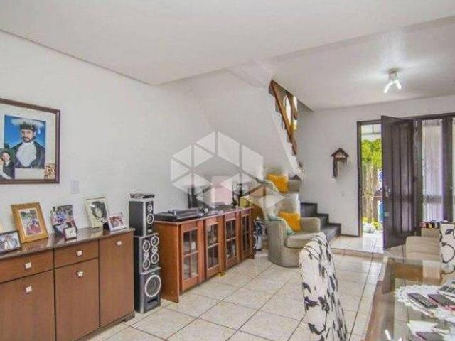 CASA EM CONDOMÍNIO 2 QUARTOS E 1 VAGA DE GARAGEM