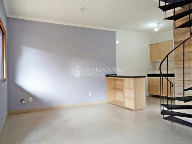 Casa em condomínio 2 quartos próximo à PUC