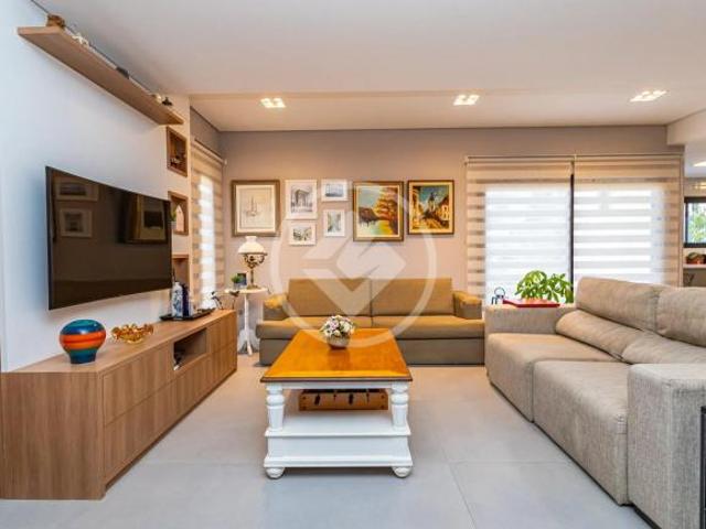 Casa em Condomínio | 2 suítes + 2 demi suítes | Santa Felicidade