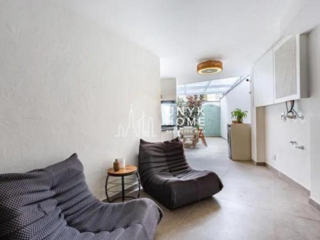 Casa em Condomínio, 2 Suítes, Espaço Gourmet e 2 Vagas na Vila Ipojuca