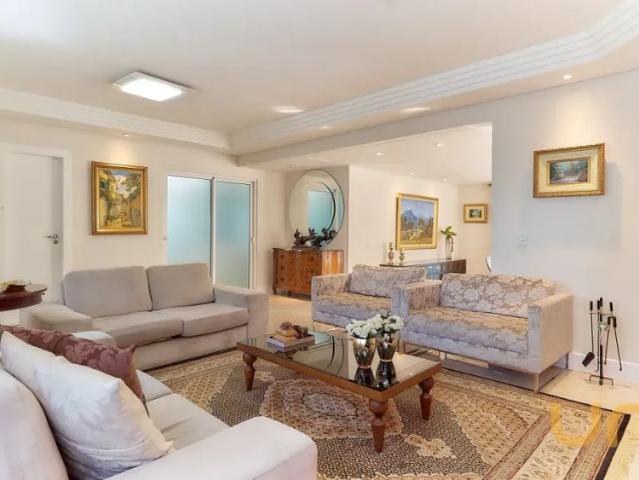 Casa em Condomínio