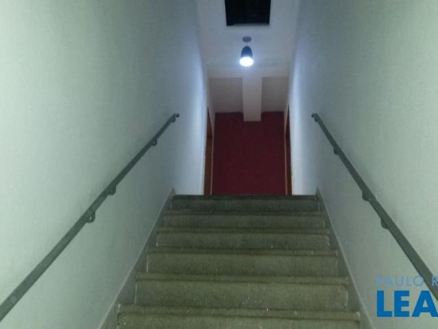 Casa Em Condomínio
