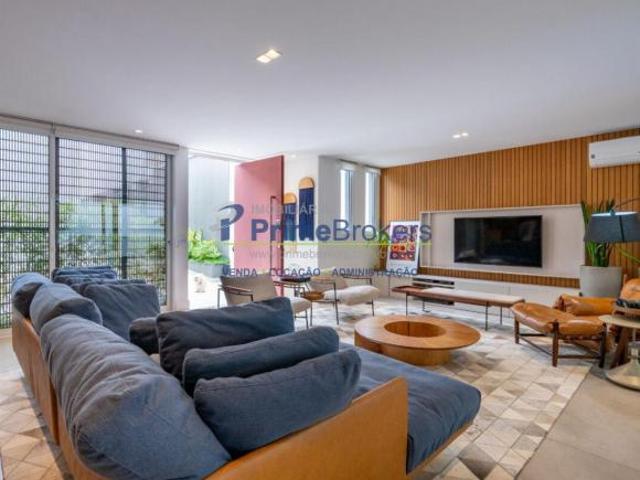 Casa em condomínio, 357m², 3 dormitórios, 3 suítes, 4 vagas, condomínio exclusivo, Retiro Morumbi