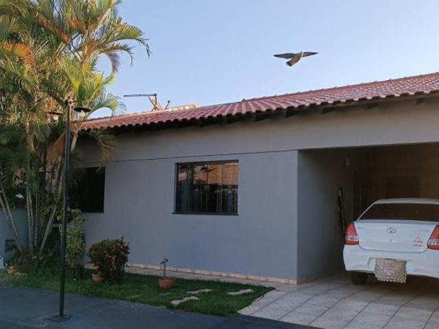 Casa em Condomínio