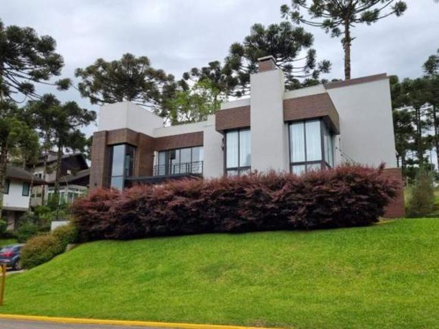 CASA EM CONDOMÍNIO