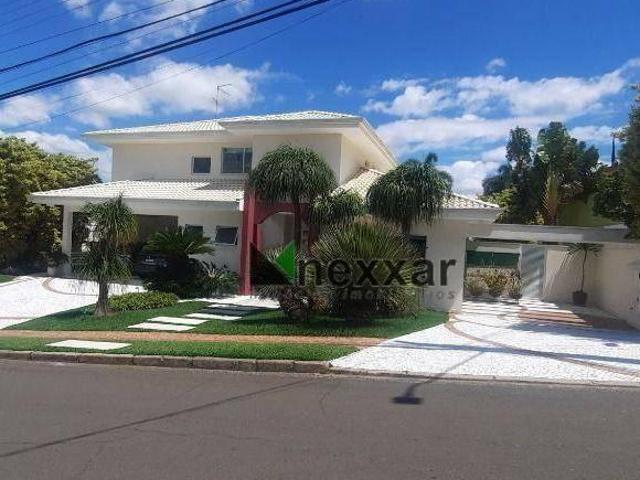 Casa em condomínio