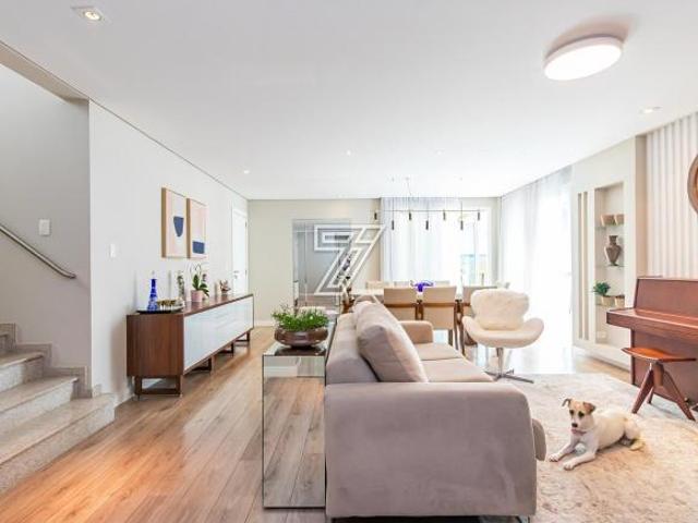 Casa em condomínio