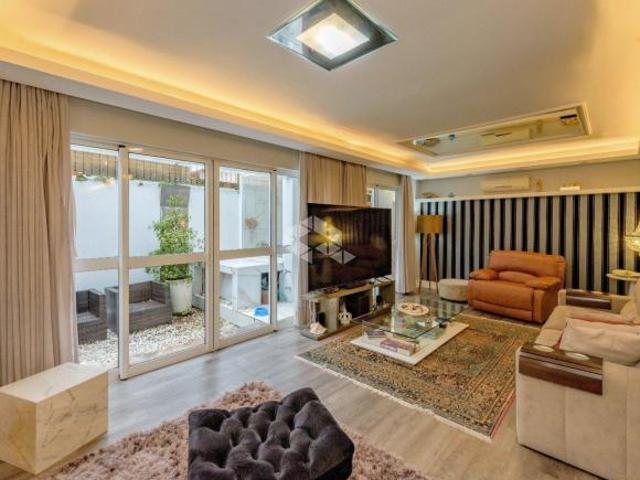 Casa em Condomínio