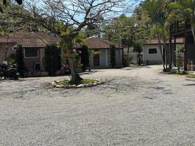 Casa em condomínio