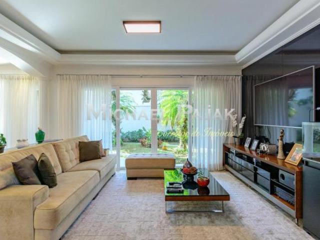 Casa em Condomínio
