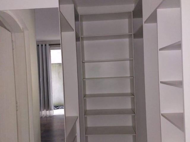 Casa Em Condomínio