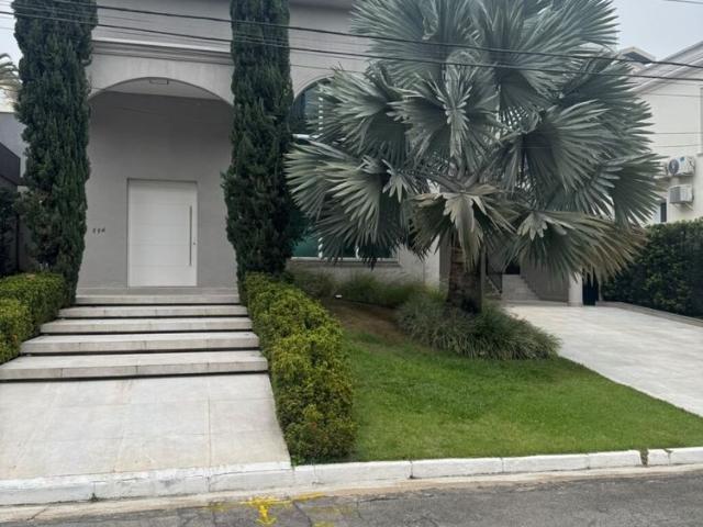 Casa Em Condomínio