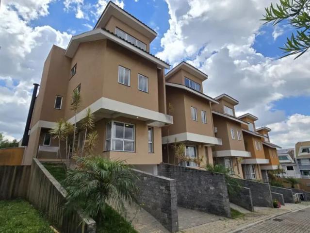Casa em Condomínio