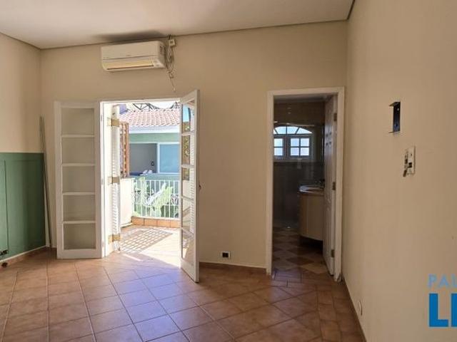 Casa Em Condomínio