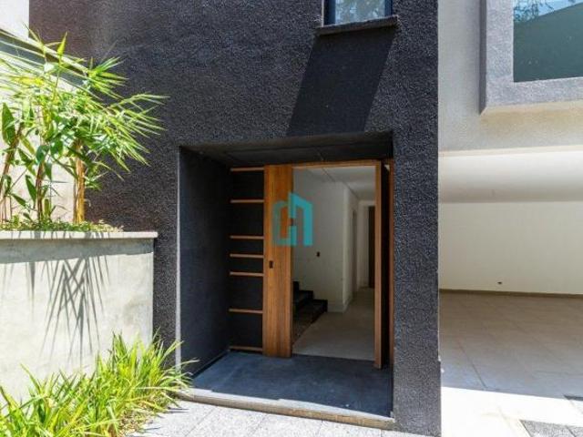 Casa em Condomínio 4 Dormitório s Bairro Alto da Boa Vista