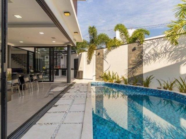 CASA EM CONDOMINIO, 4 Dormitório s Bairro Esplanada