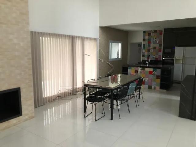 CASA EM CONDOMINIO, 4 Dormitorio s bairro vale do lago