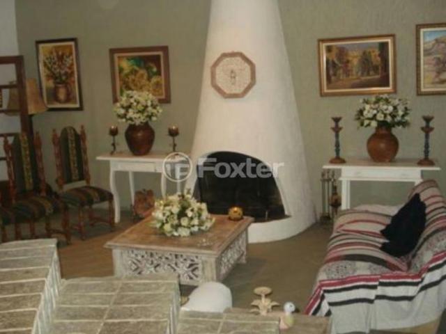 Casa em Condomínio, 4 dormitórios, 435 m², em Embu Colonial