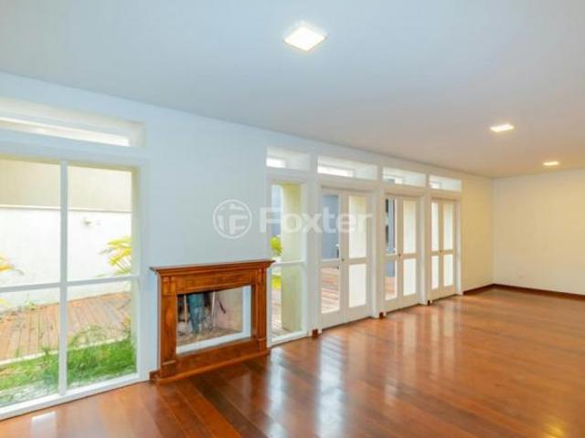 Casa em Condomínio, 4 dormitórios, 465 m², em Retiro Morumbi