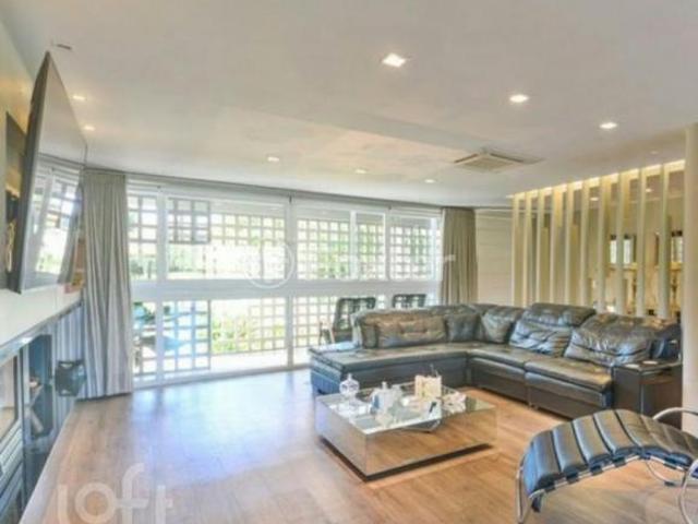 Casa em Condomínio, 4 dormitórios, 478 m², em Chapéu do Sol