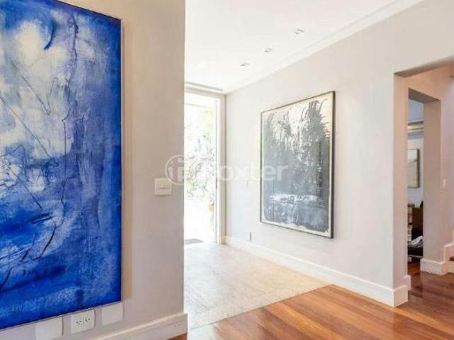 Casa em Condomínio, 4 dormitórios, 502 m², em Jardim Petrópolis