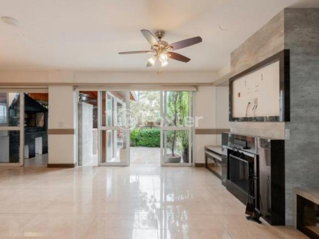 Casa em Condomínio, 4 dormitórios, 149 m², em Lomba do Pinheiro