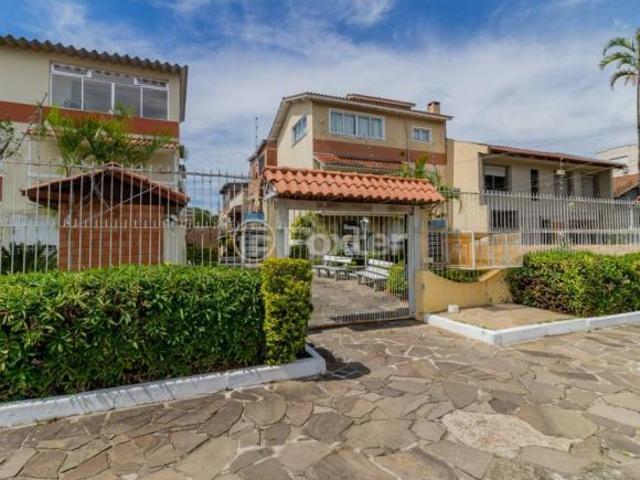 Casa em Condomínio, 4 dormitórios, 170 m², em Cristal