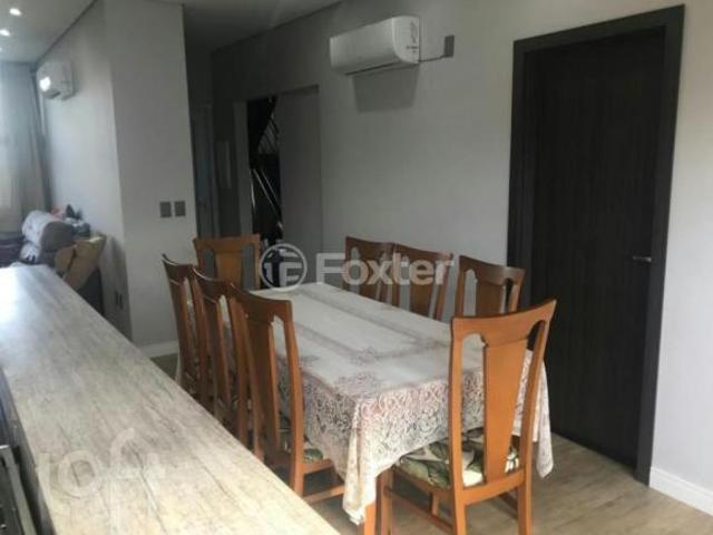 Casa em Condomínio, 4 dormitórios, 175 m², em Mário Quintana