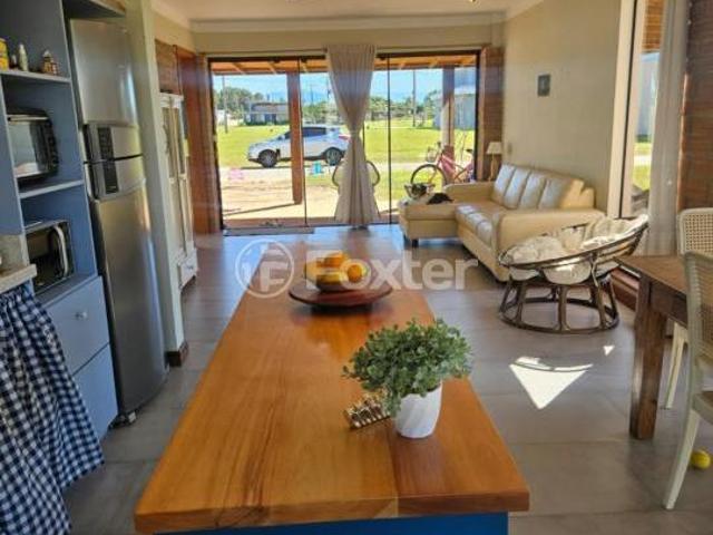 Casa em Condomínio, 4 dormitórios, 182 m², em Curumim