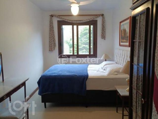 Casa em Condomínio, 4 dormitórios, 186.44 m², em Centro