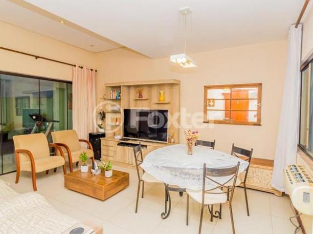 Casa em Condomínio, 4 dormitórios, 194.93 m², em Camaquã