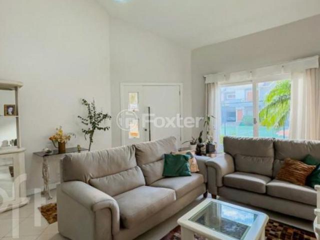 Casa em Condomínio, 4 dormitórios, 222.84 m², em Sarandi